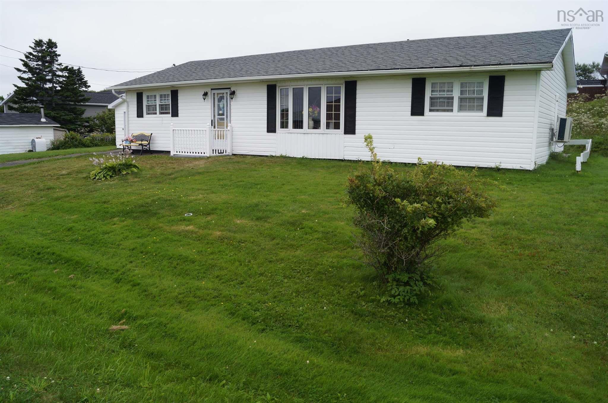 227 CURRAN Street, New Waterford, (MLS® 202121122) RE/MAX nova