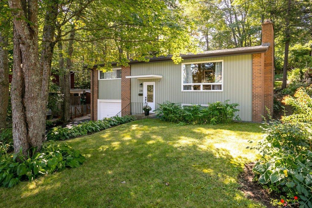 20 Hazelholme Drive, Halifax, (MLS® 202222751) RE/MAX nova