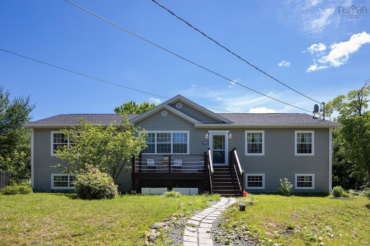 227 Rockcliffe Drive, Enfield, (MLS® 202313254) RE/MAX nova