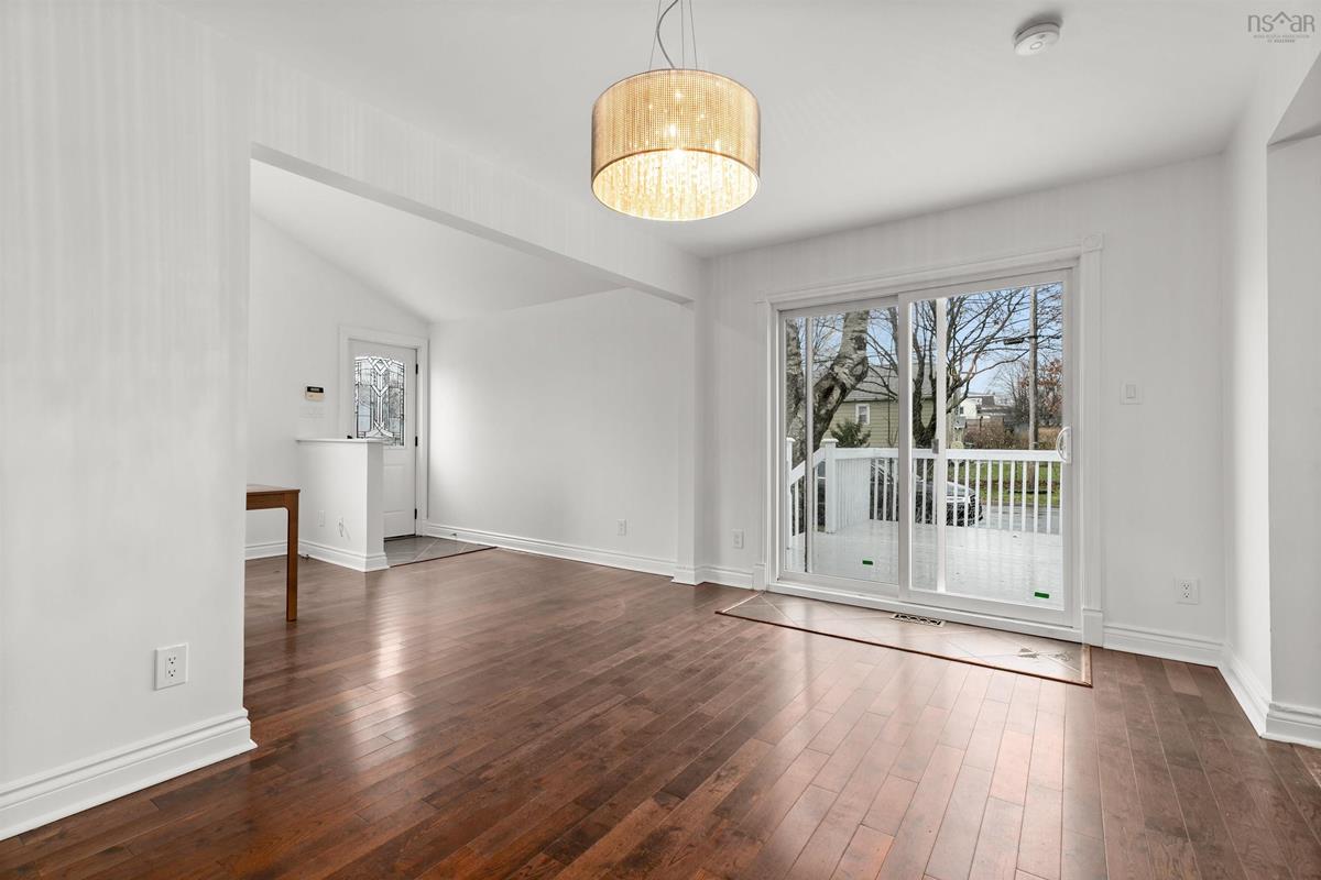 44 Woodland Avenue, Dartmouth, (MLS® 202324856) RE/MAX nova