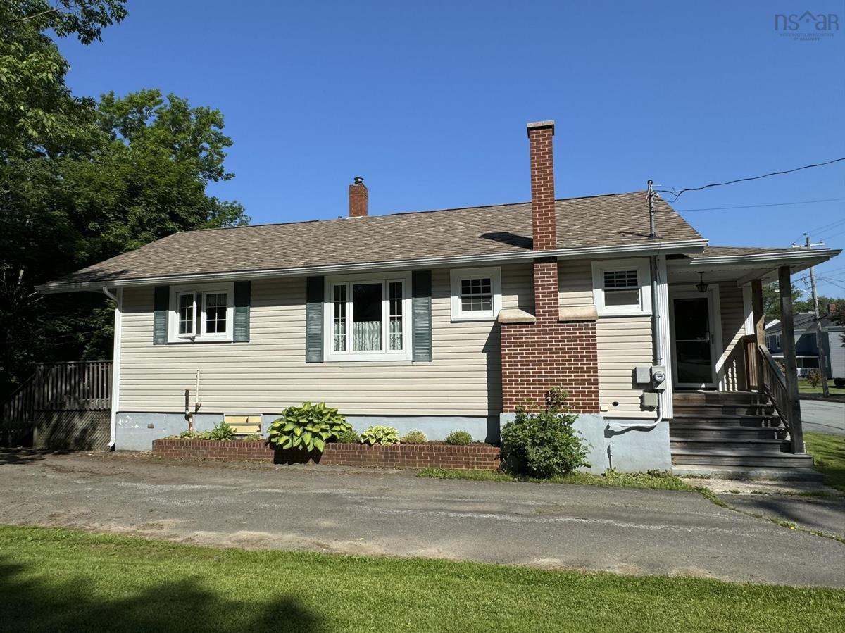 48 Park Street, Liverpool, (MLS® 202414839) RE/MAX nova