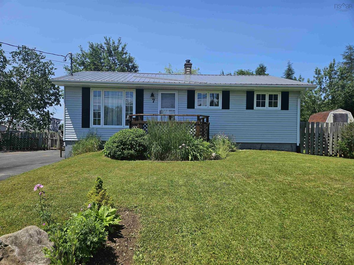 7 Longview Drive, North River, (MLS® 202415804) RE/MAX nova