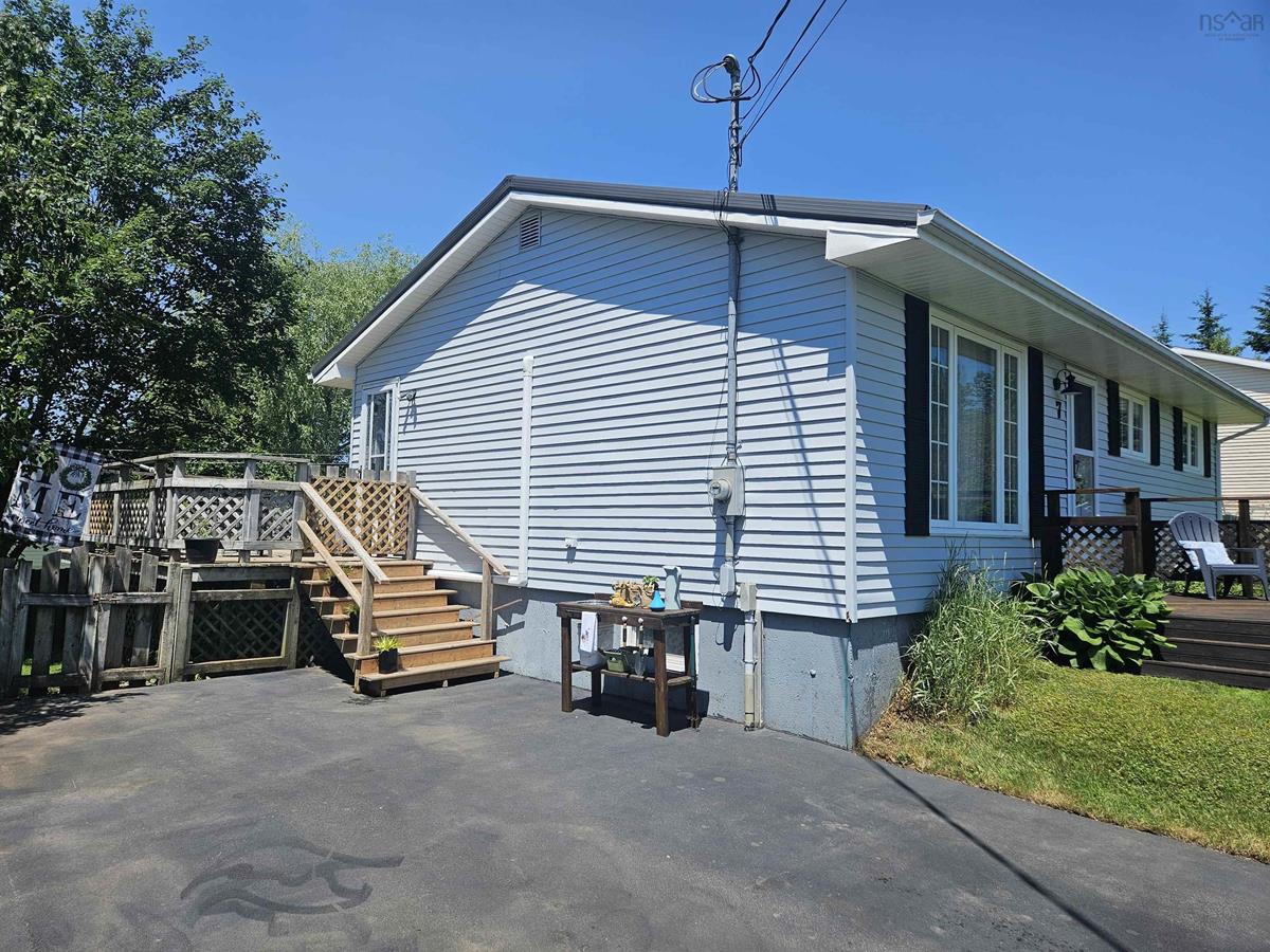7 Longview Drive, North River, (MLS® 202415804) RE/MAX nova
