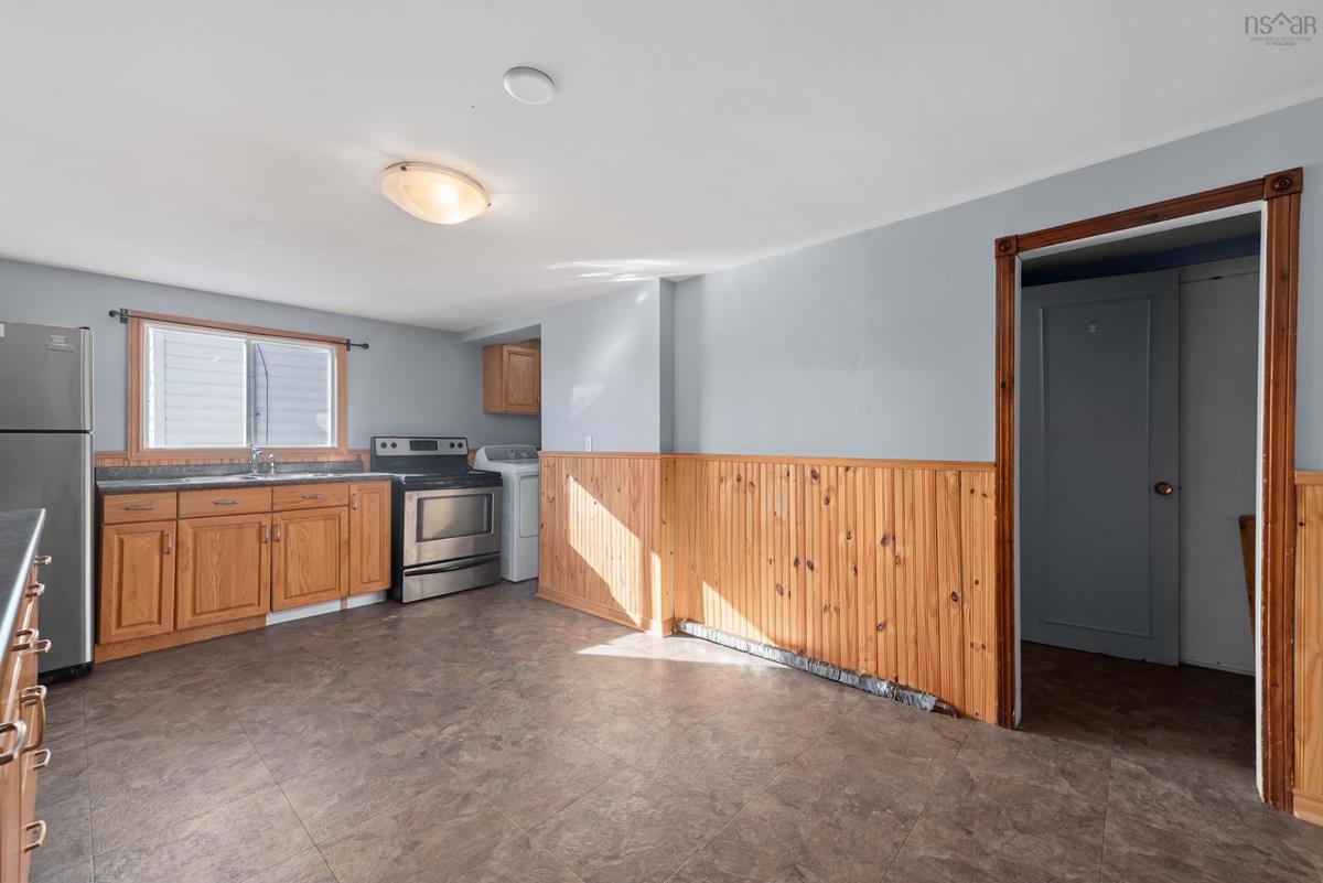 91 Albro Lake Road, Dartmouth, (MLS® 202501503) REMAX NOVA