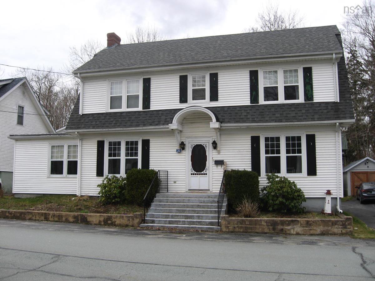 20 Park Street, Liverpool, (MLS® 202508055) REMAX NOVA