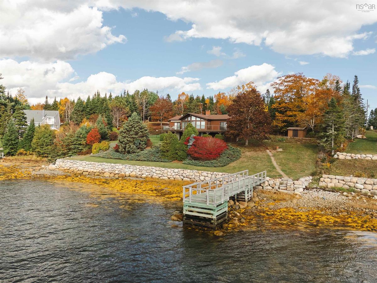 248 Marine Drive, Chester Basin, (MLS® 202526767) REMAX NOVA